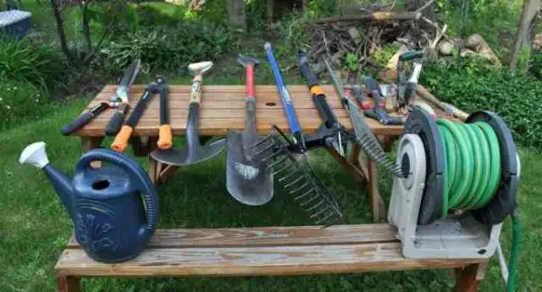 How To Disinfect Gardening Tools - Home Garden Vegetables